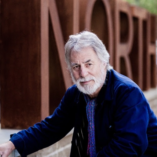 Barrie Rutter performs a charity gig for Slung Low - North West End UK