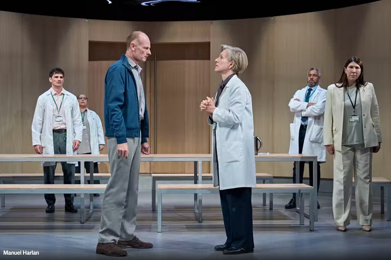 The Doctor - Duke of York's Theatre - North West End UK