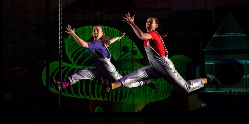 Motionhouse: Starchitects - Birmingham Hippodrome - North West End UK