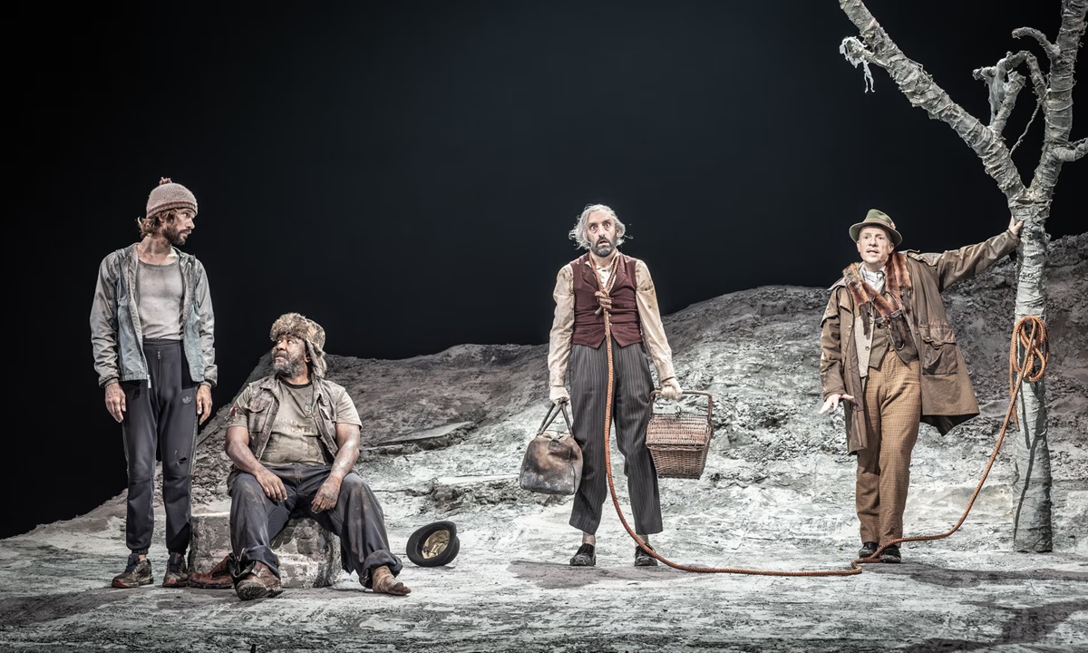 Waiting for Godot – Theatre Royal Haymarket - North West End UK