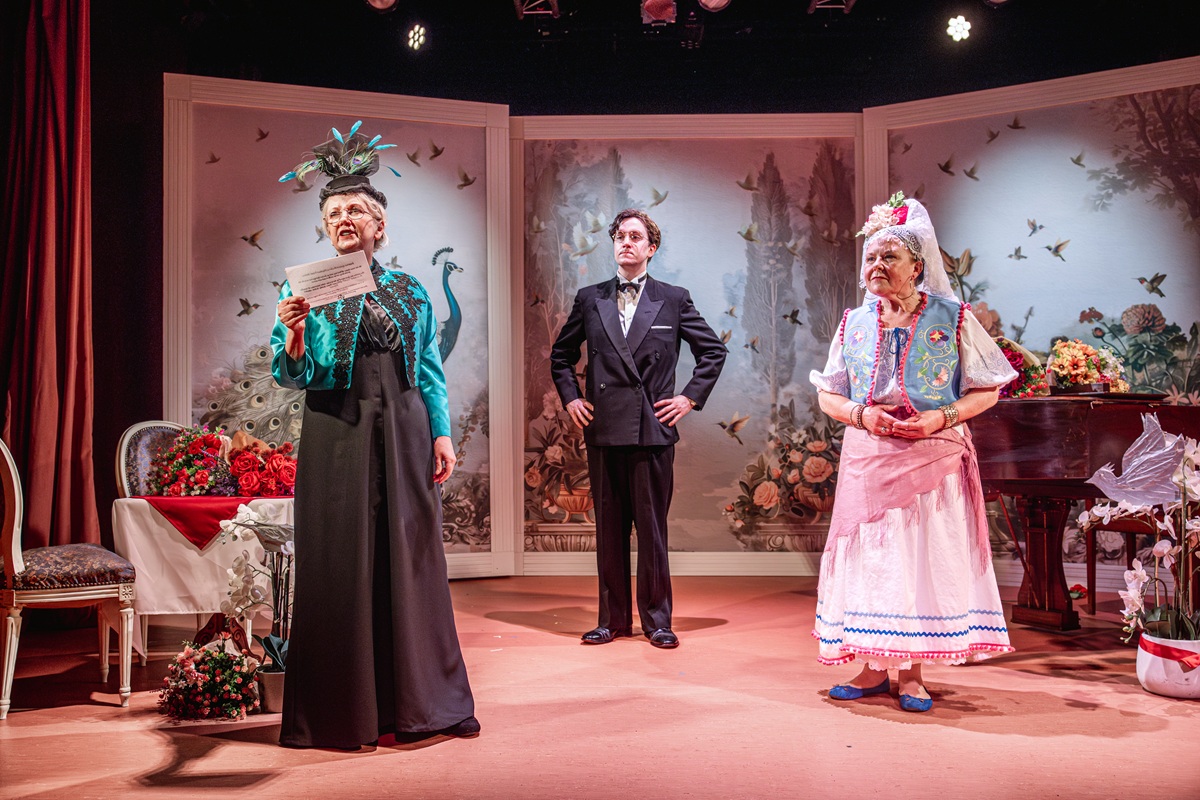 Glorious! – Hope Mill Theatre - North West End UK