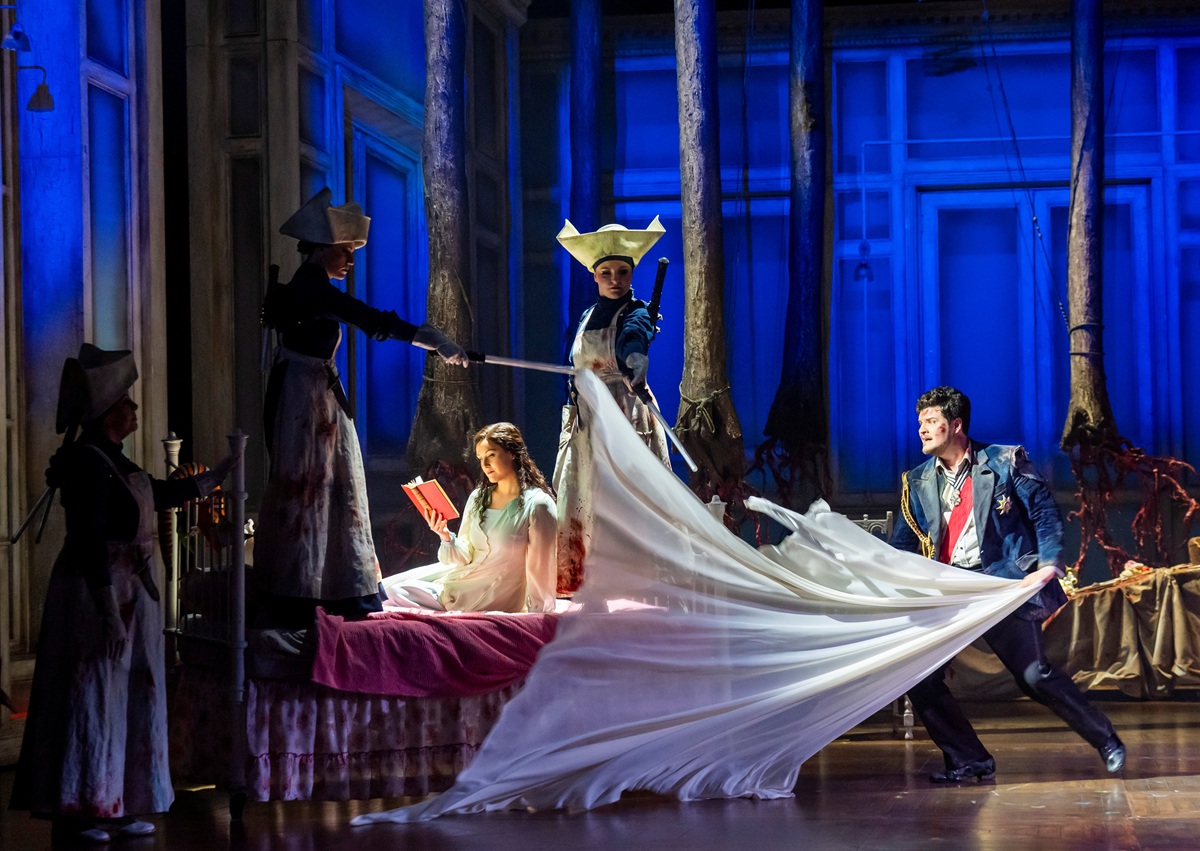 The Magic Flute - Hull New Theatre - North West End UK