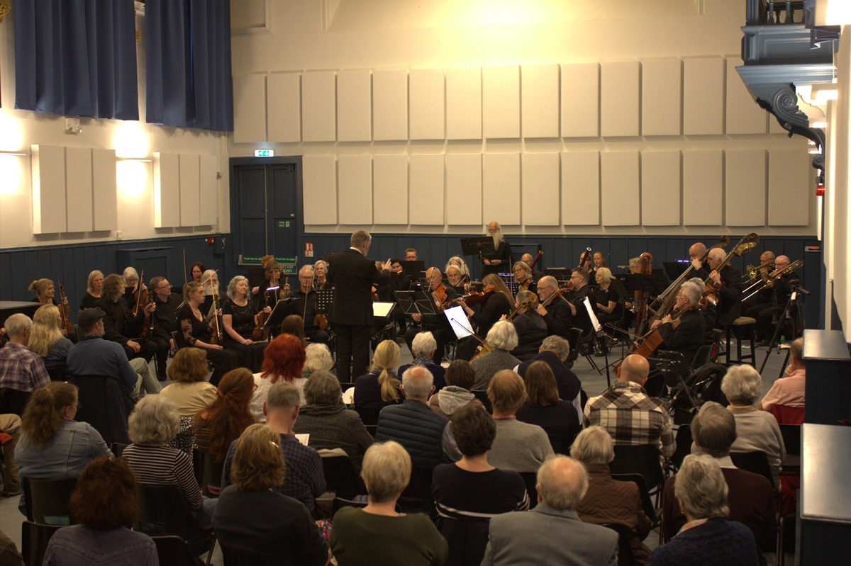Peebles Orchestra Concert - Peebles Burgh Hall - North West End UK