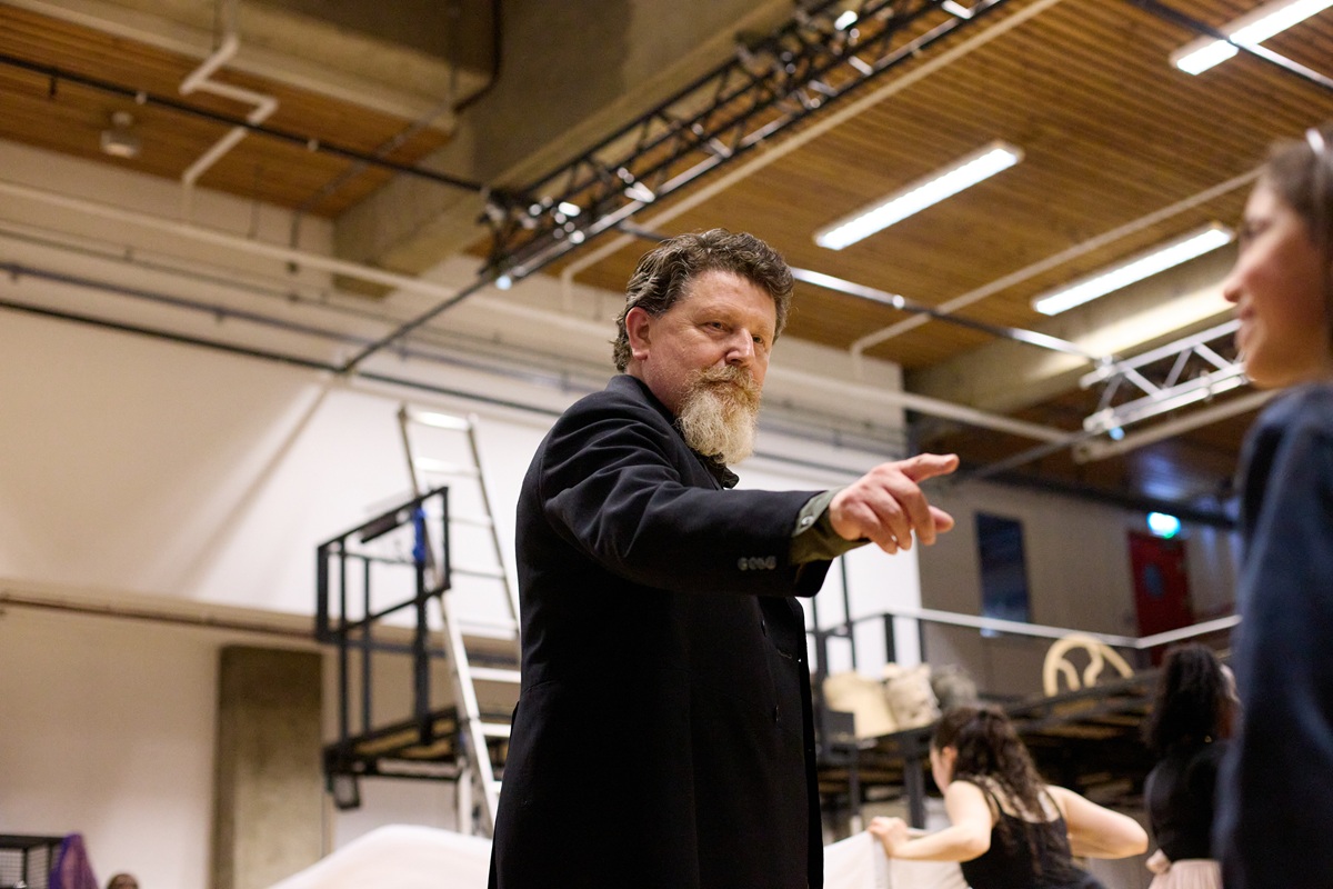 Reece Dinsdale returns to Leeds Playhouse to play Scrooge - North West ...